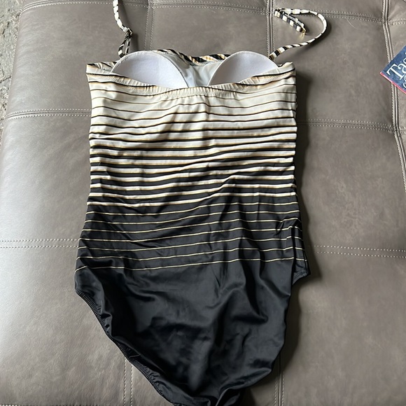 Gottex | Swim | Gottex Bandeau Style Swimsuit | Poshmark